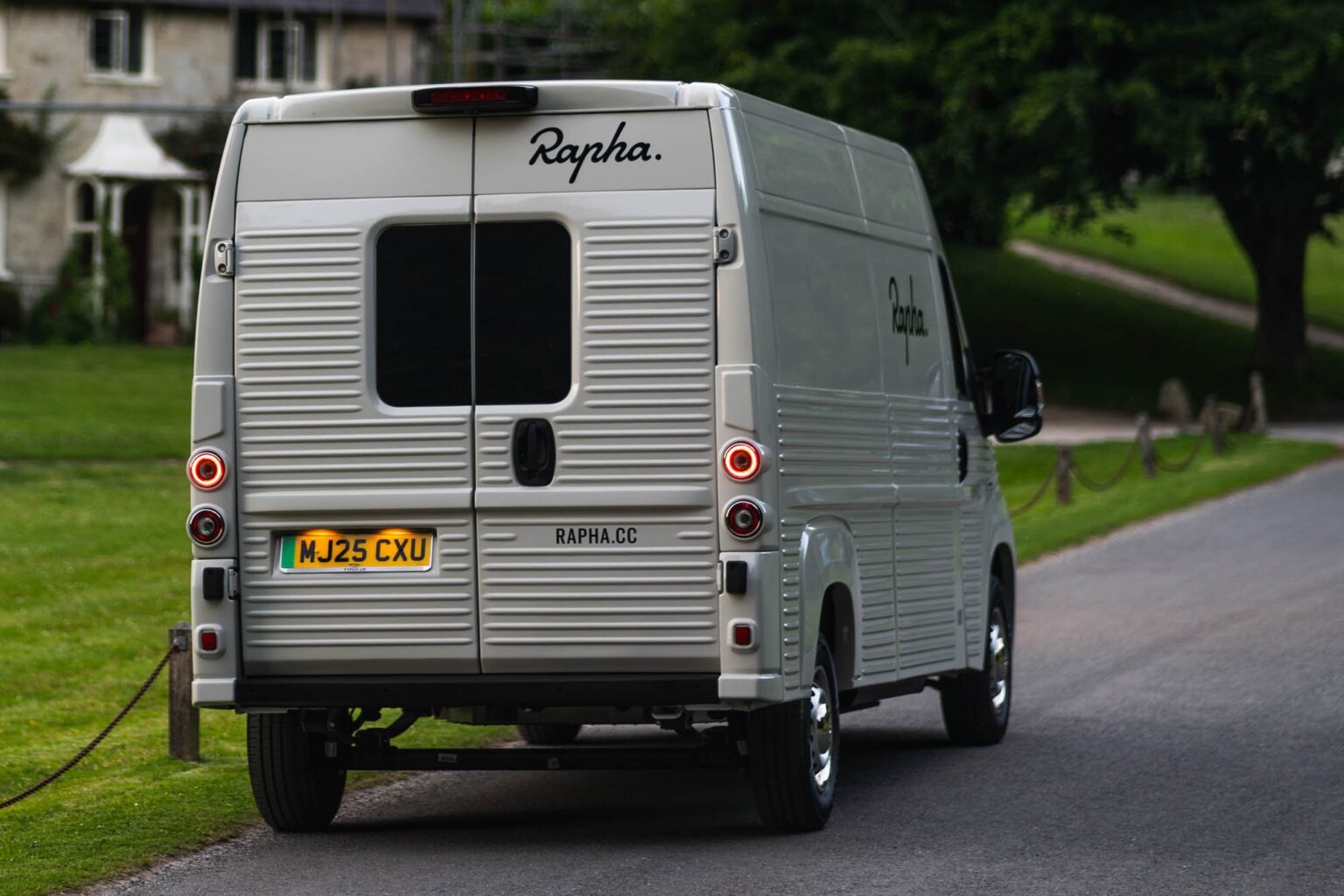 FANCY A NEW ELECTRIC TYPE H VAN? – Totalkitcar